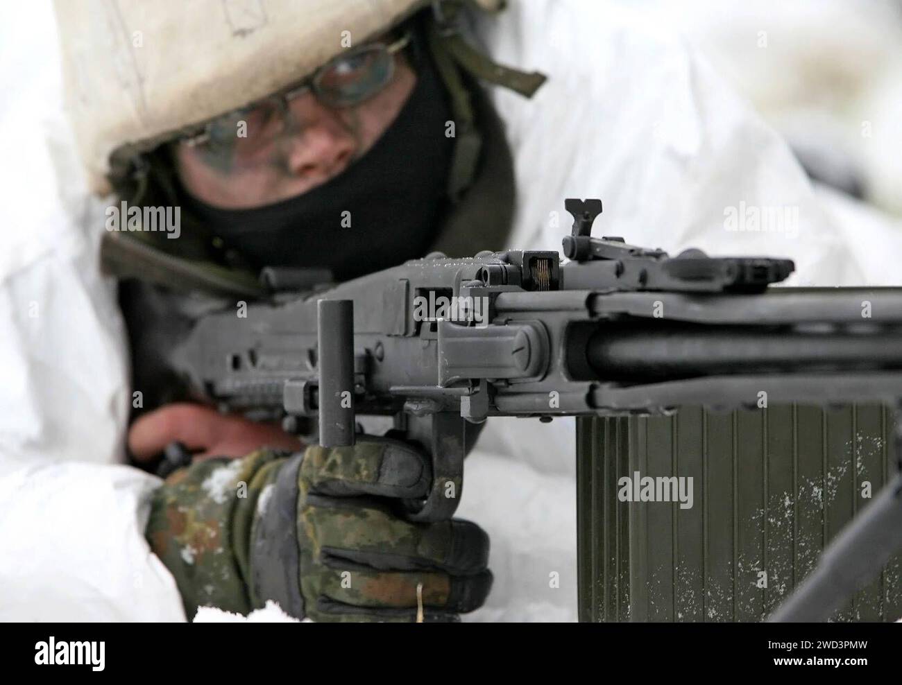 Die Deutsch-Französische Brigade DF-Brigade übt mit Infanterie, Panzern ...