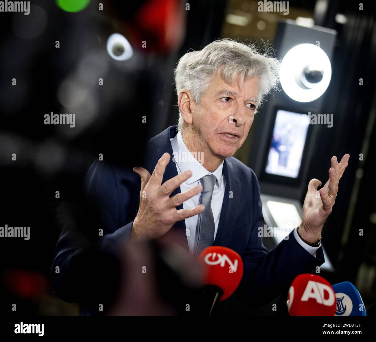 THE HAGUE - Informer Ronald Plasterk after a conversation with the ...
