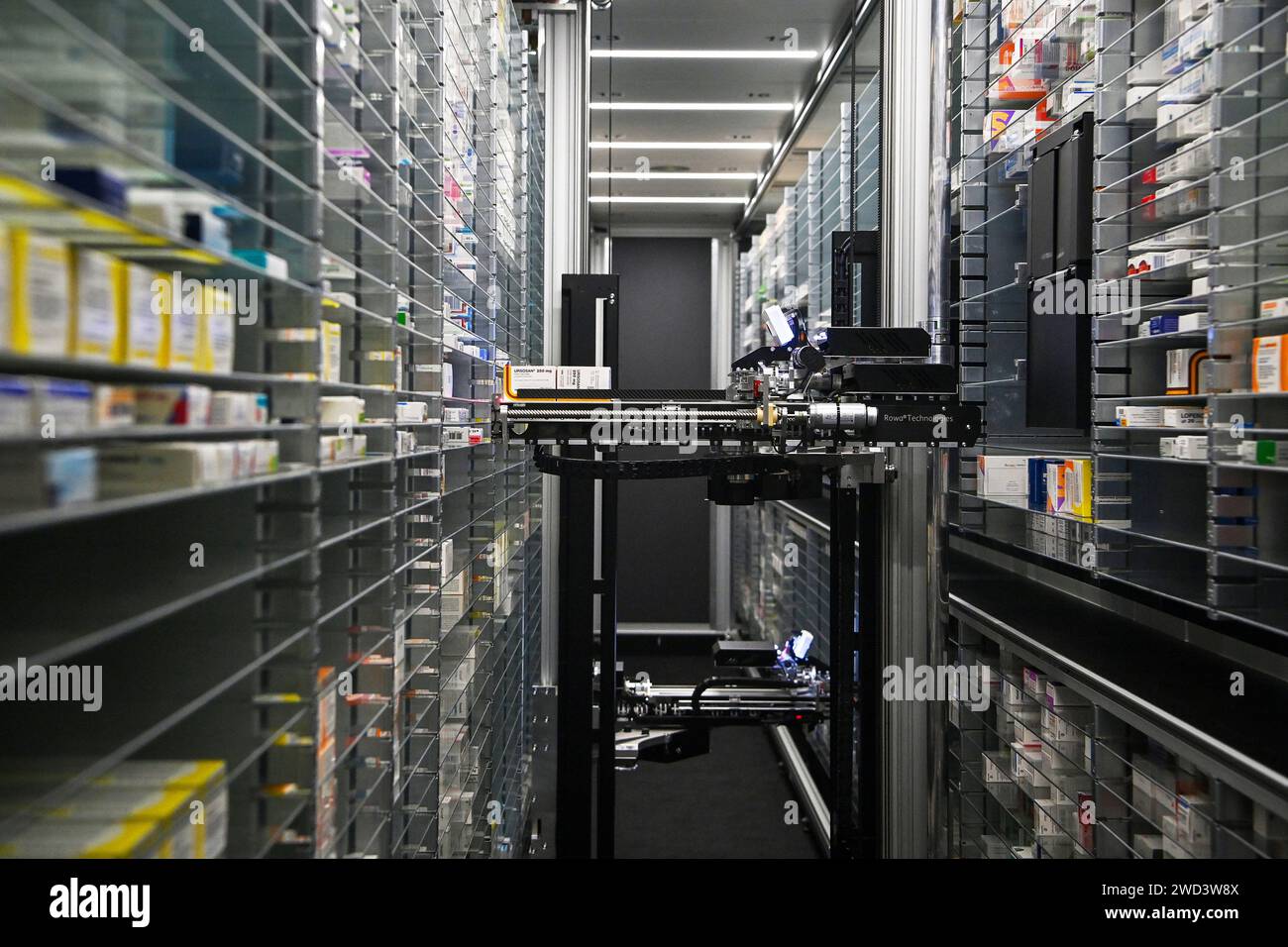 Robotic warehouse of medicines, dispensing shop in Vitkovice Hospital ...