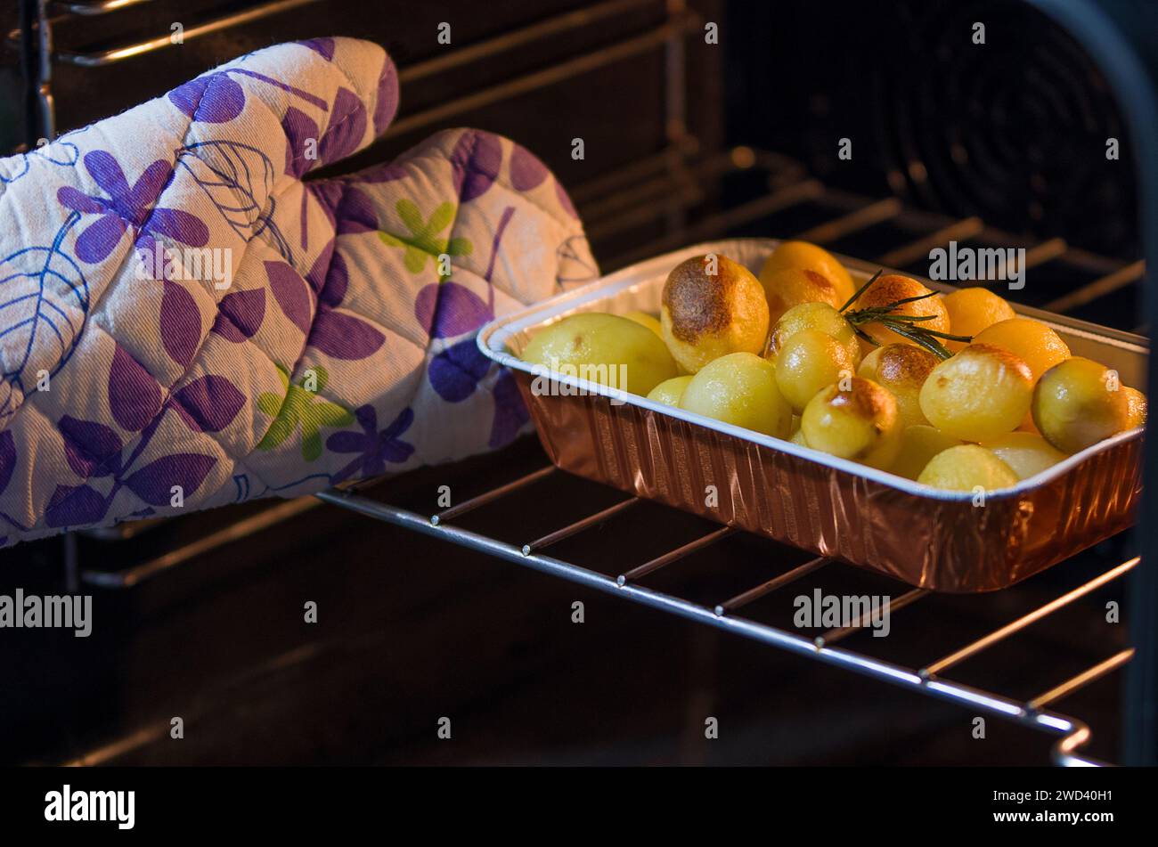 Ventilated oven hi-res stock photography and images - Alamy
