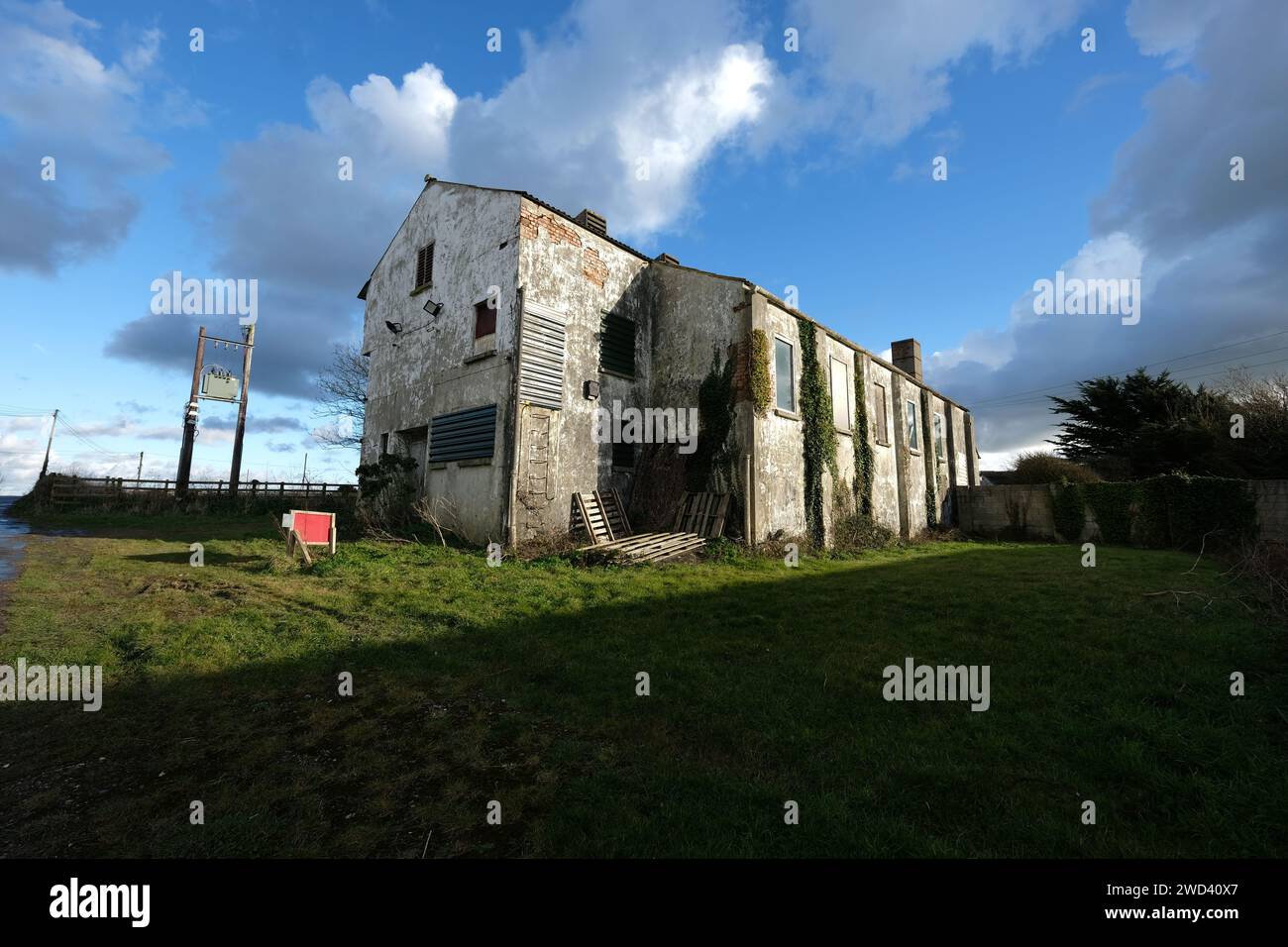 Hms vulture hi-res stock photography and images - Alamy