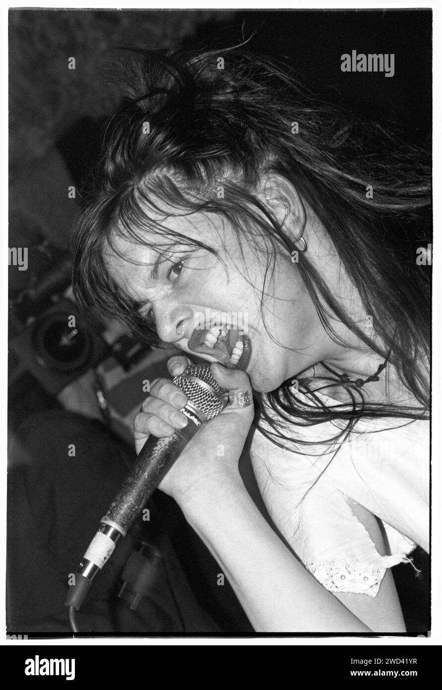 English artist active hi-res stock photography and images - Alamy