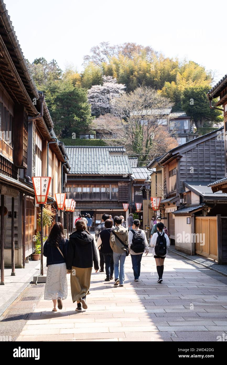 Street scene in Kazuemachi Chaya District, Kanazawa, Ishikawa District ...