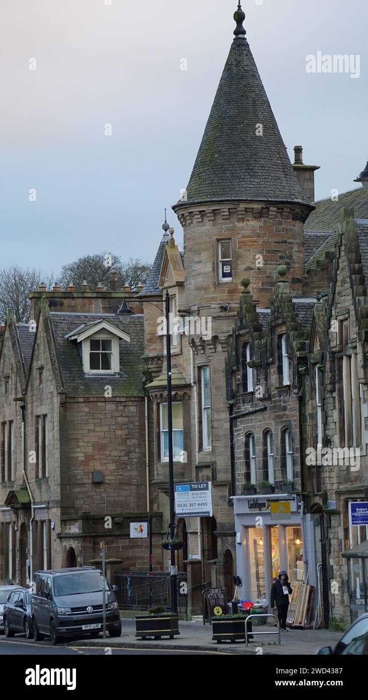 High street linlithgow scotland hi-res stock photography and images - Alamy