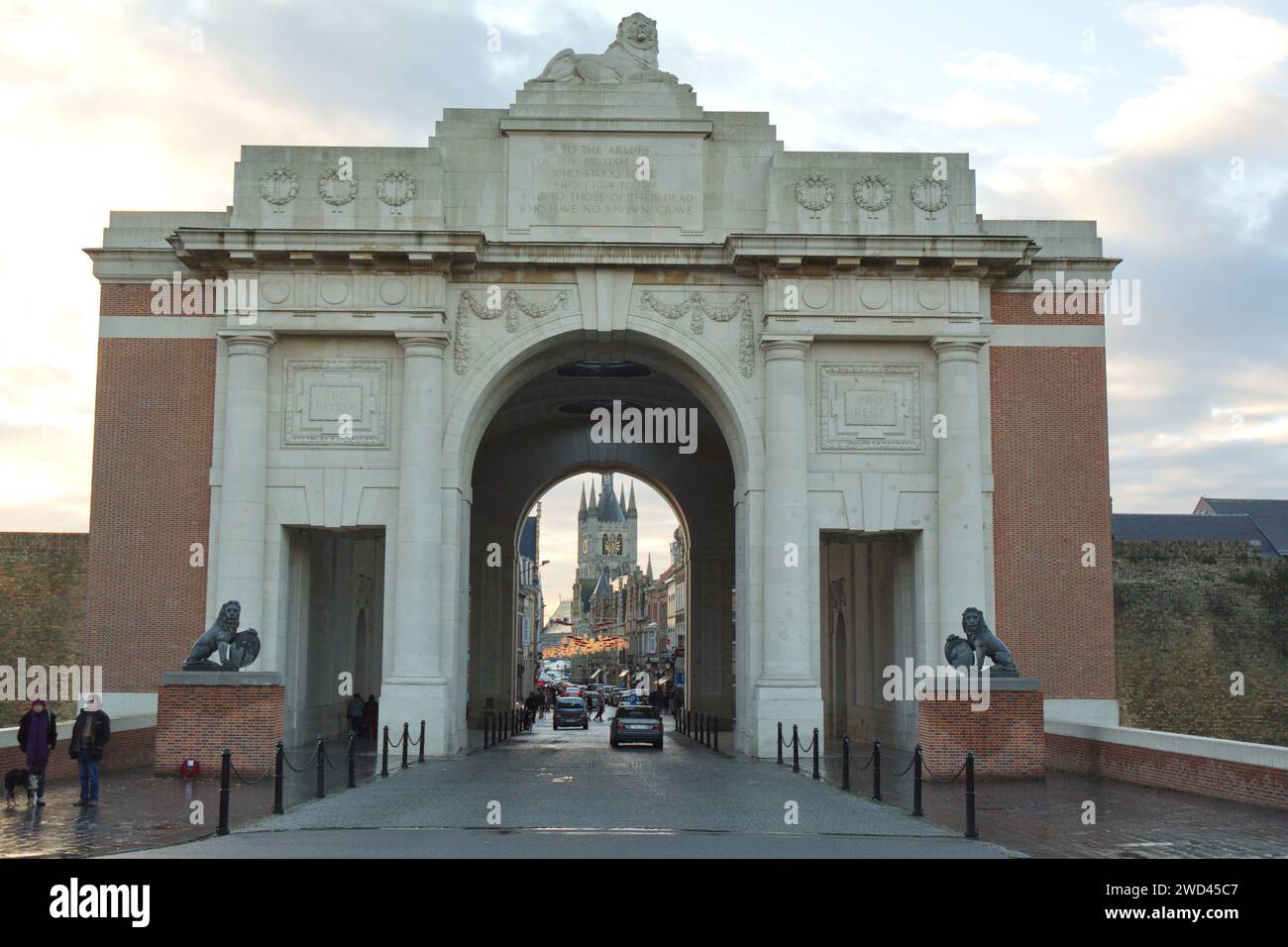 Menin gate WW1 war memorial with St. Martins cathedral in the ...