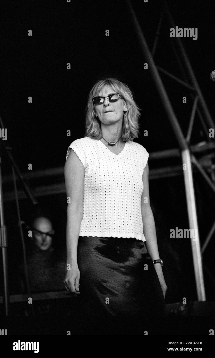 CHUMBAWAMBA, CARDIFF BIG WEEKEND, 1994: Lou Watts of Chumbawamba ...
