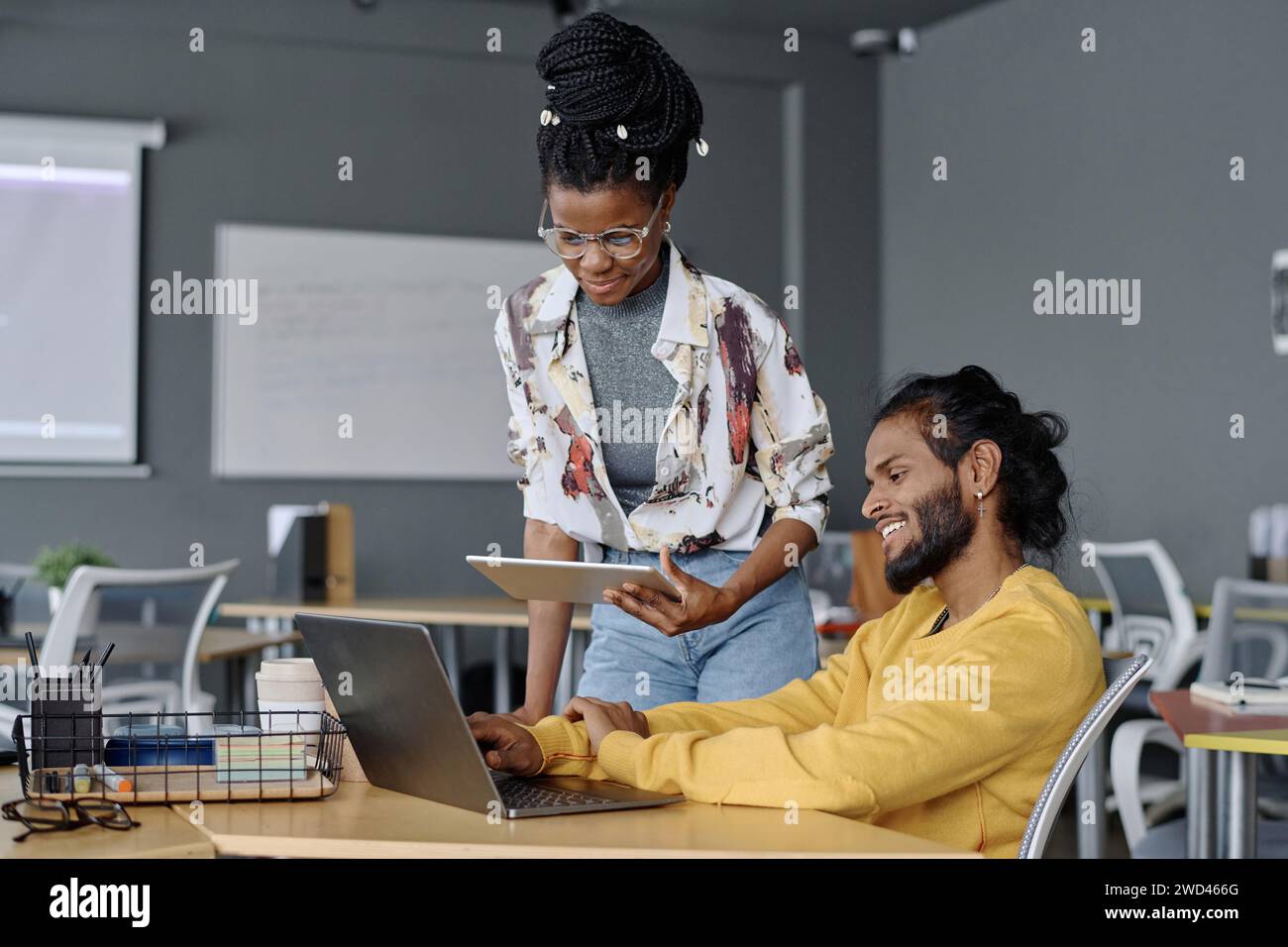 Indian girl with braid hi-res stock photography and images - Alamy