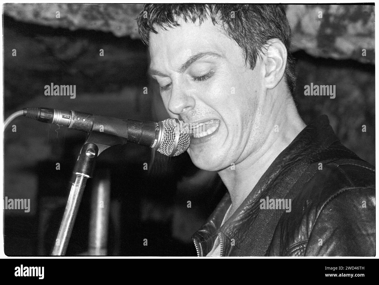 Richard Parfitt of 60 Ft Dolls playing live at the Legendary TJ’s in ...