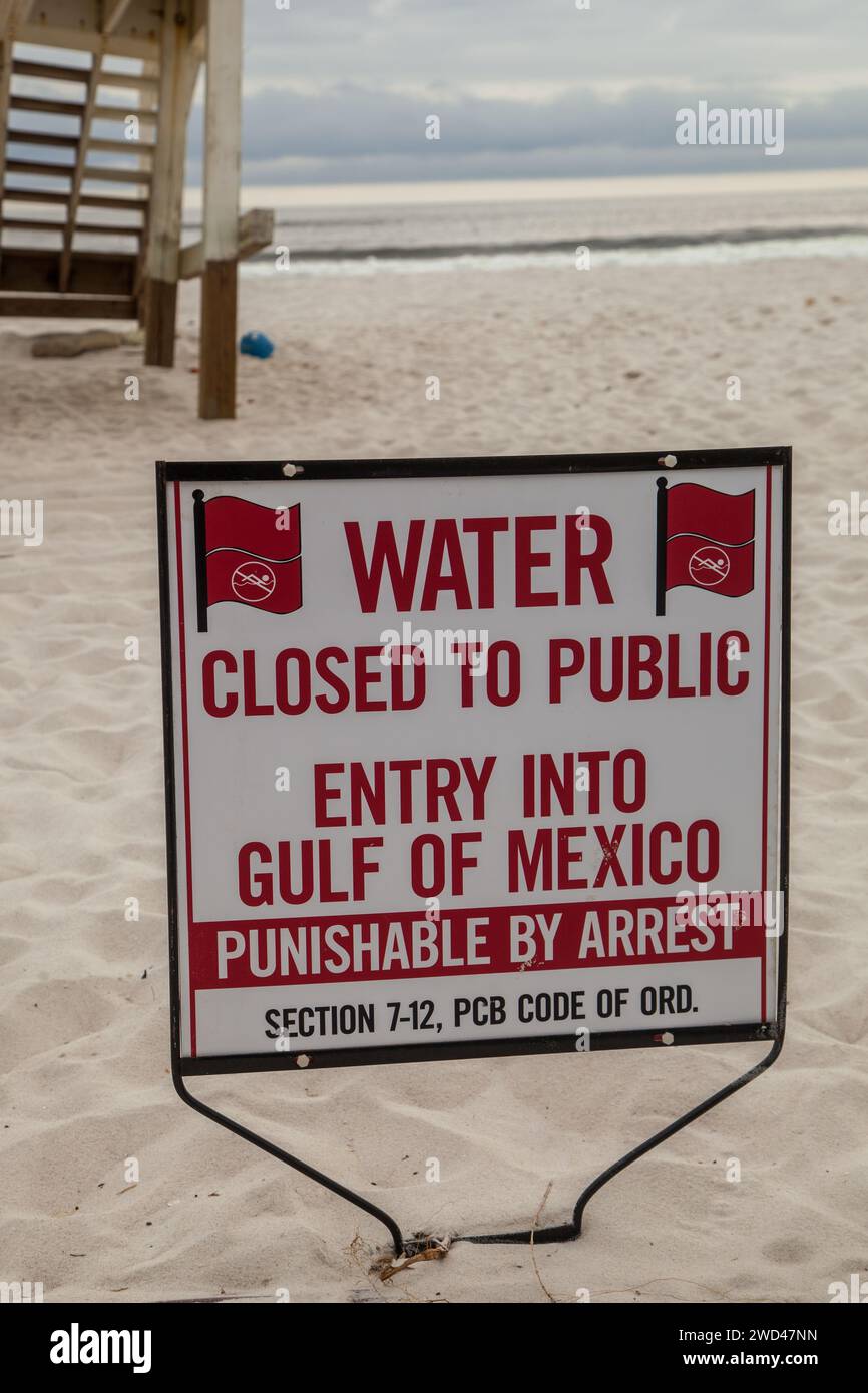 Waning sign hi-res stock photography and images - Alamy