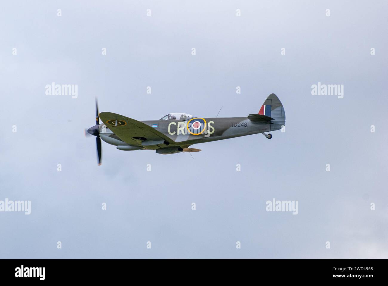 Spitfire WW2 fighter plane Stock Photo - Alamy