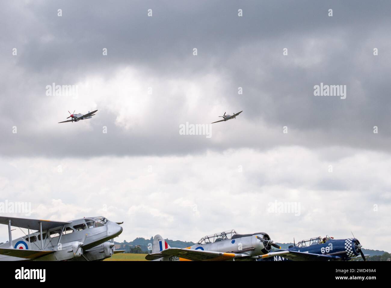 Spitfire dogfight. Formation of WW2 fighter planes in tight formation ...