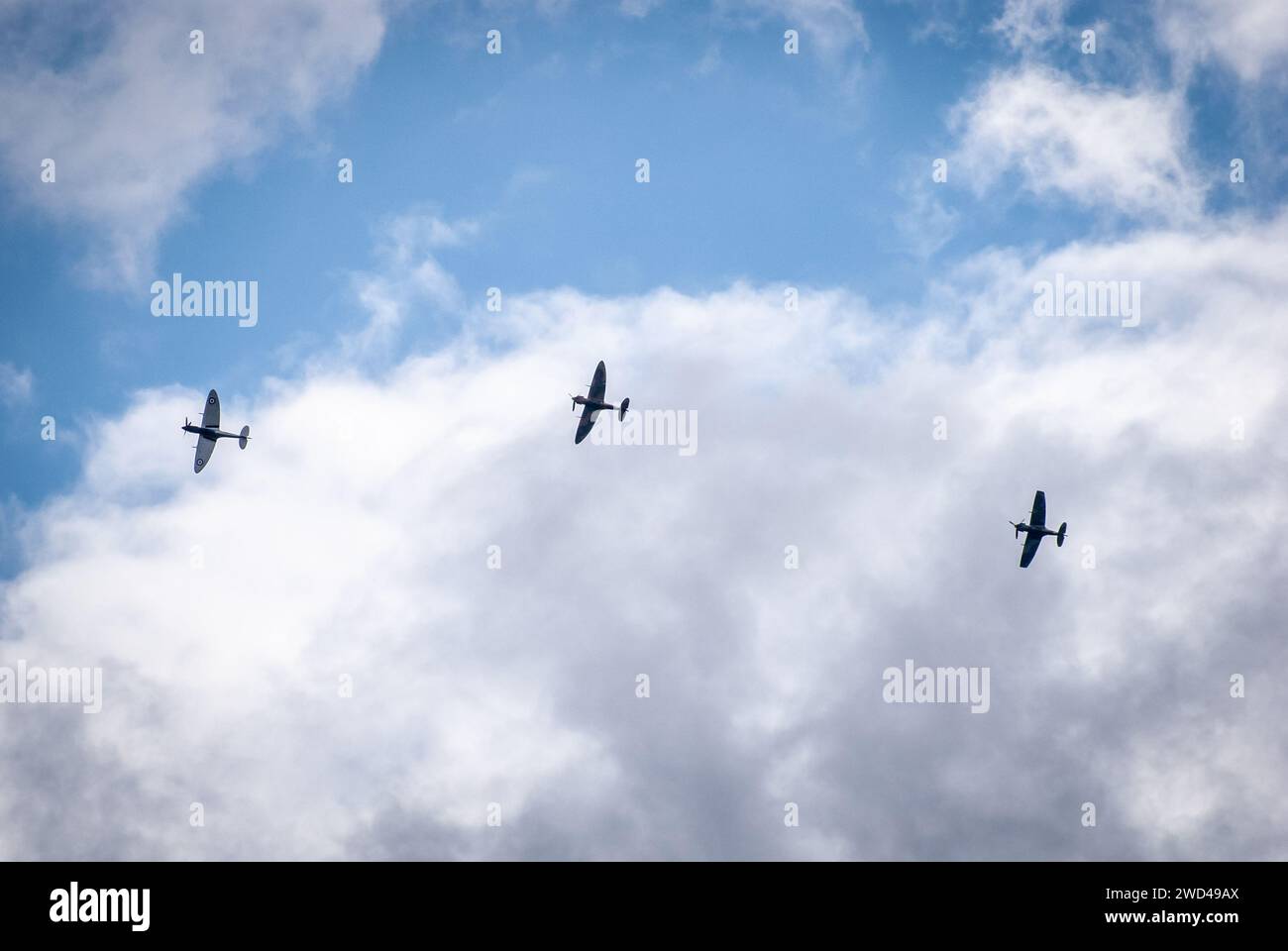 Spitfire dogfight. Formation of WW2 fighter planes in tight formation ...