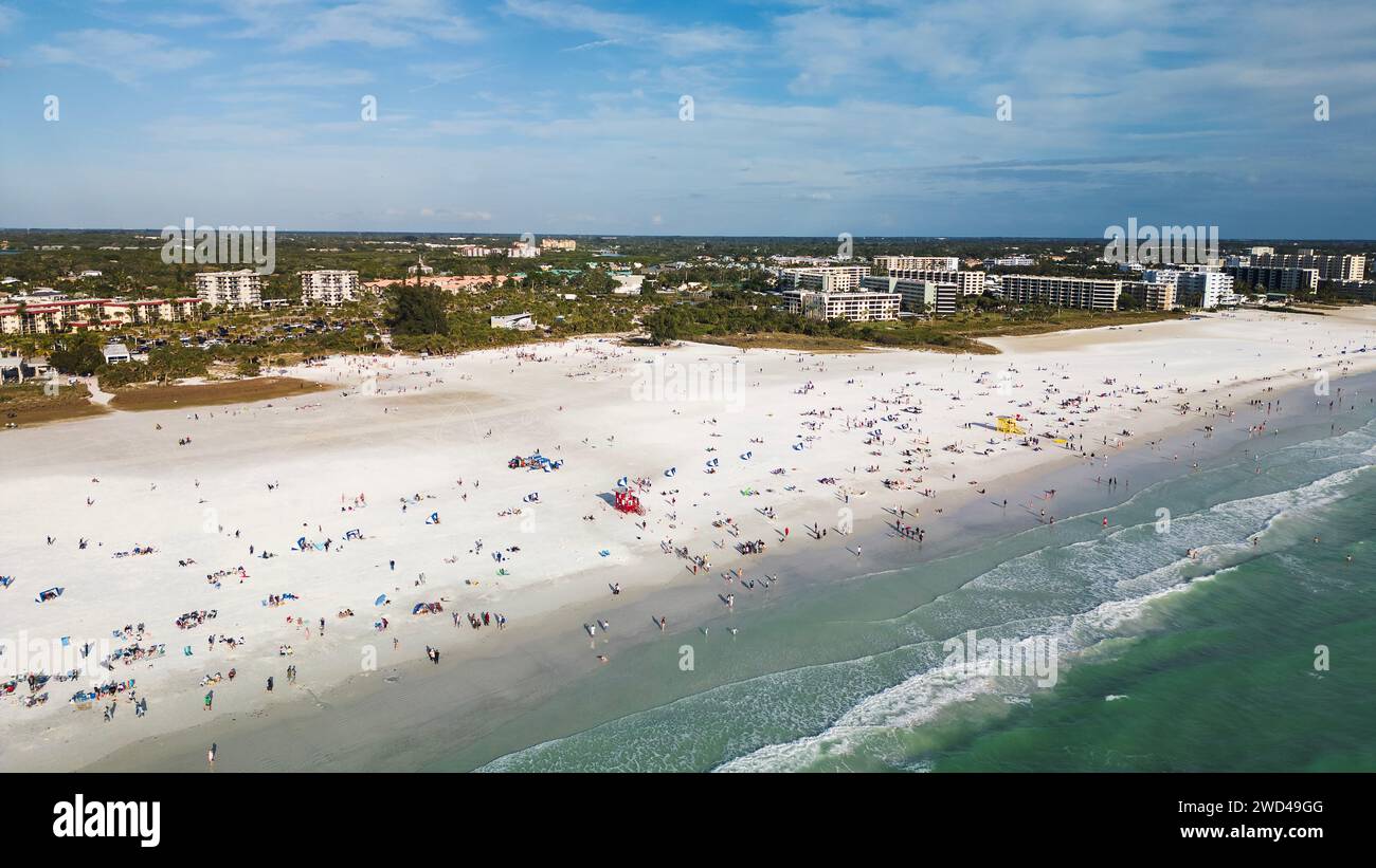 Beautiful hotels resorts aerial view hi-res stock photography and ...