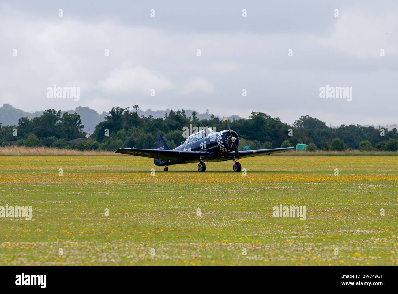 T6J Harvard WW2 United States Navy plane (Registration 66) at Flying ...