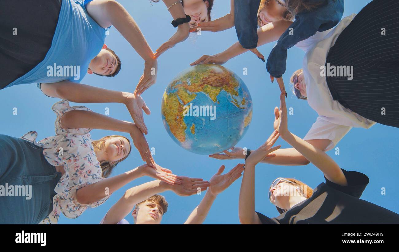 Sustainability globe team hi-res stock photography and images - Alamy