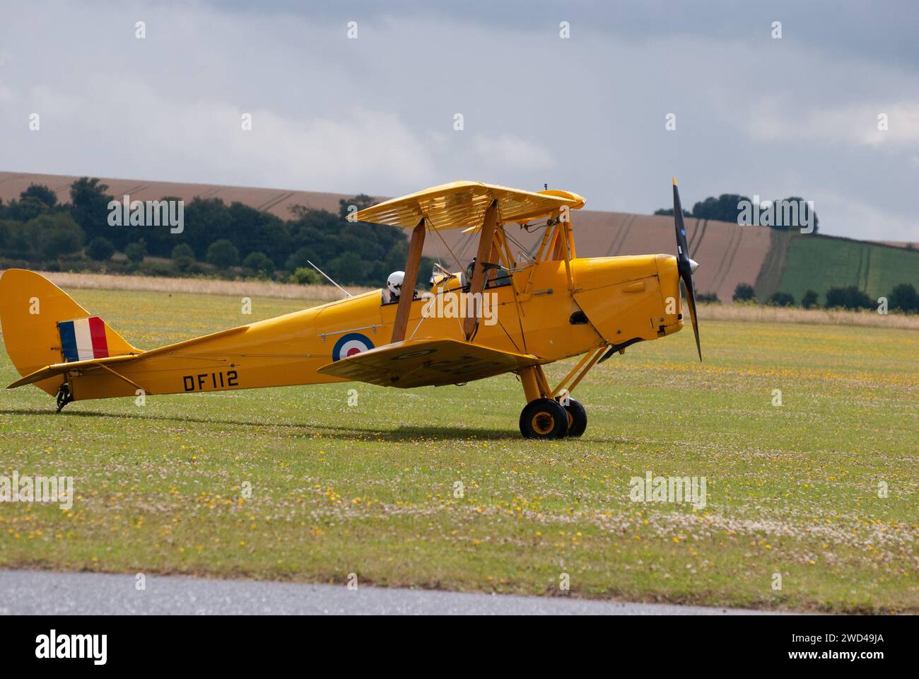 De Havilland DH-82 Tiger Moth (DF112 RAF) a once popular trainer ...