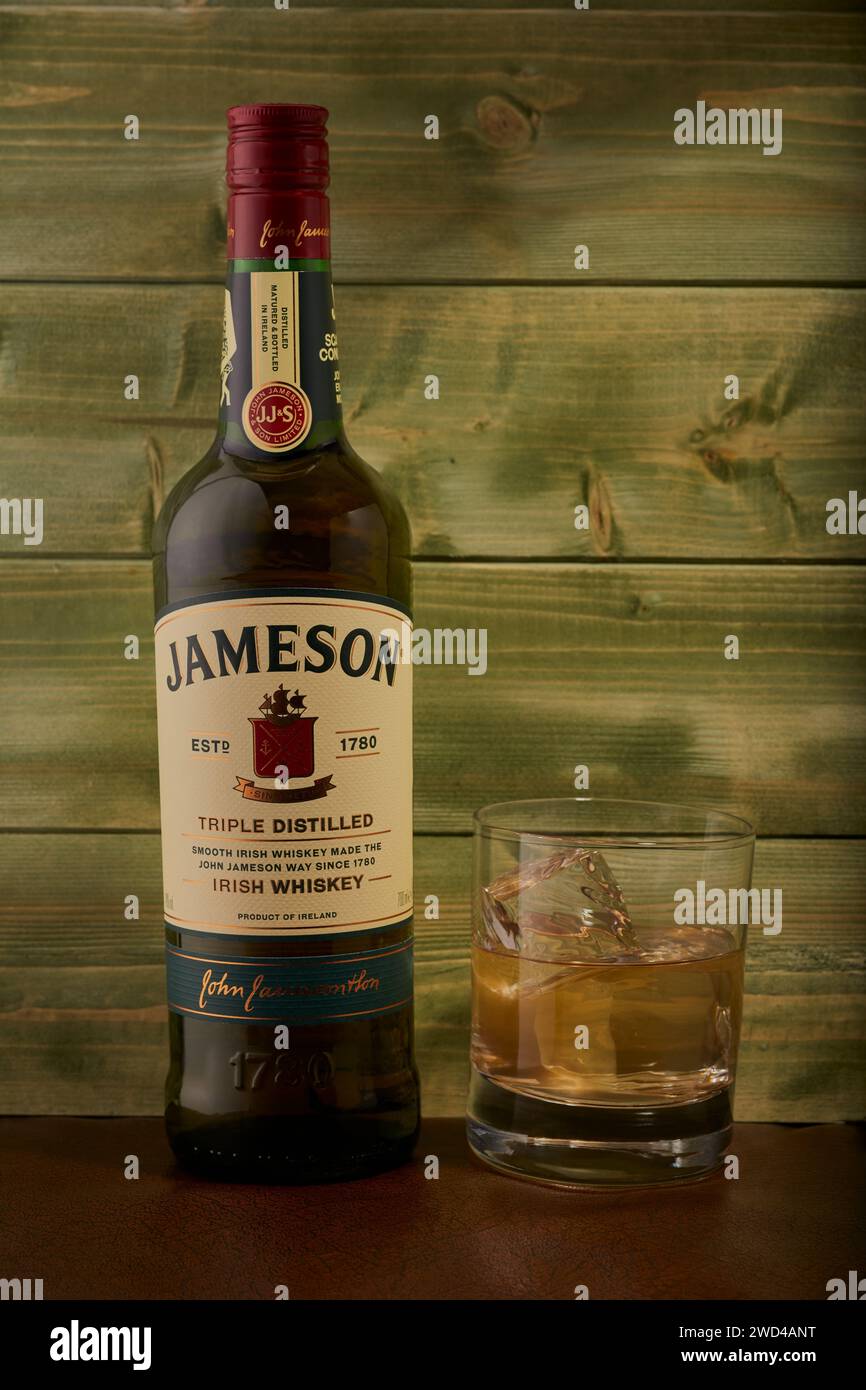 Jameson bottle hi-res stock photography and images - Alamy