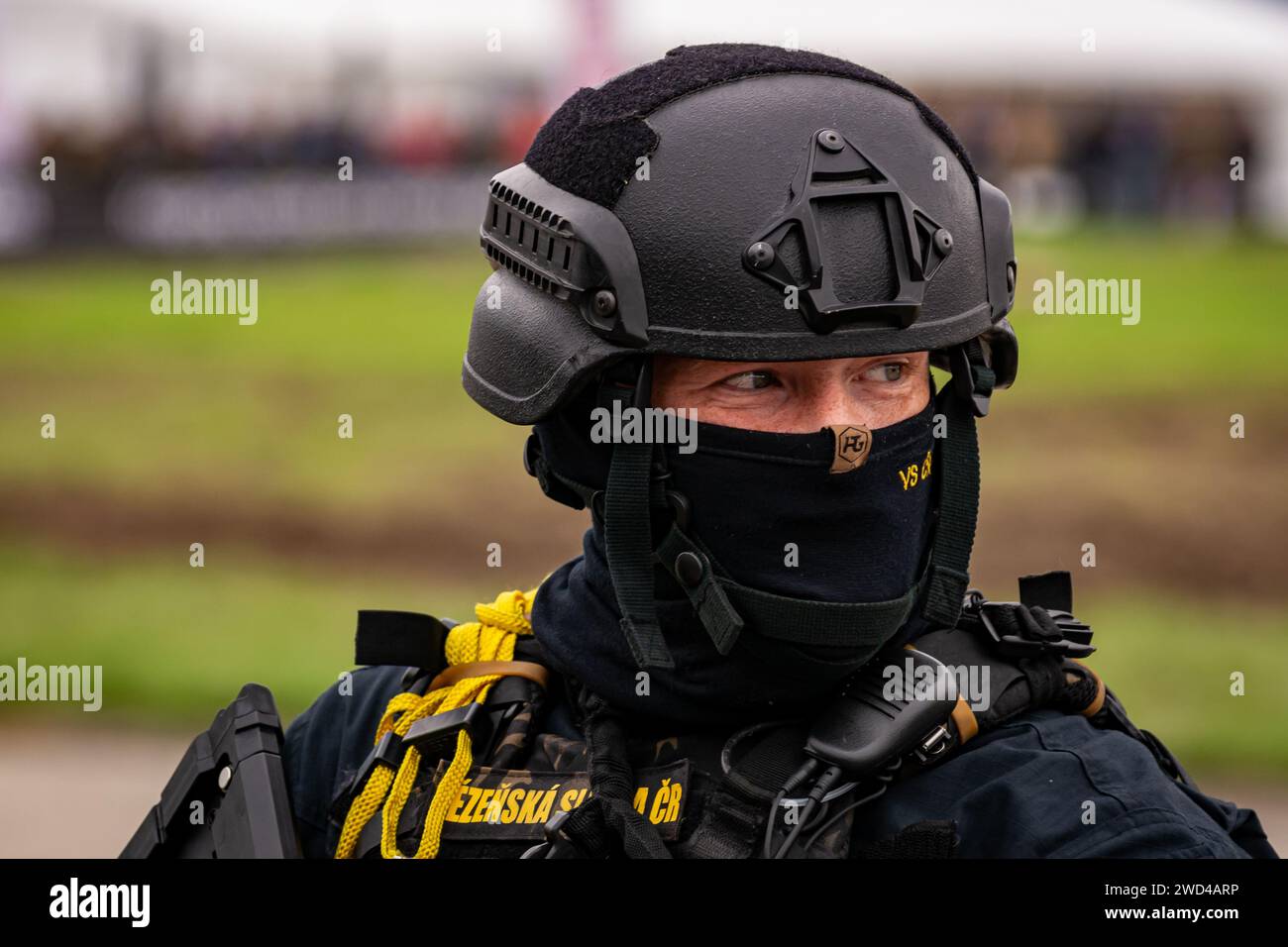 Special forces SWAT team shootout and arresting criminal terrorists ...