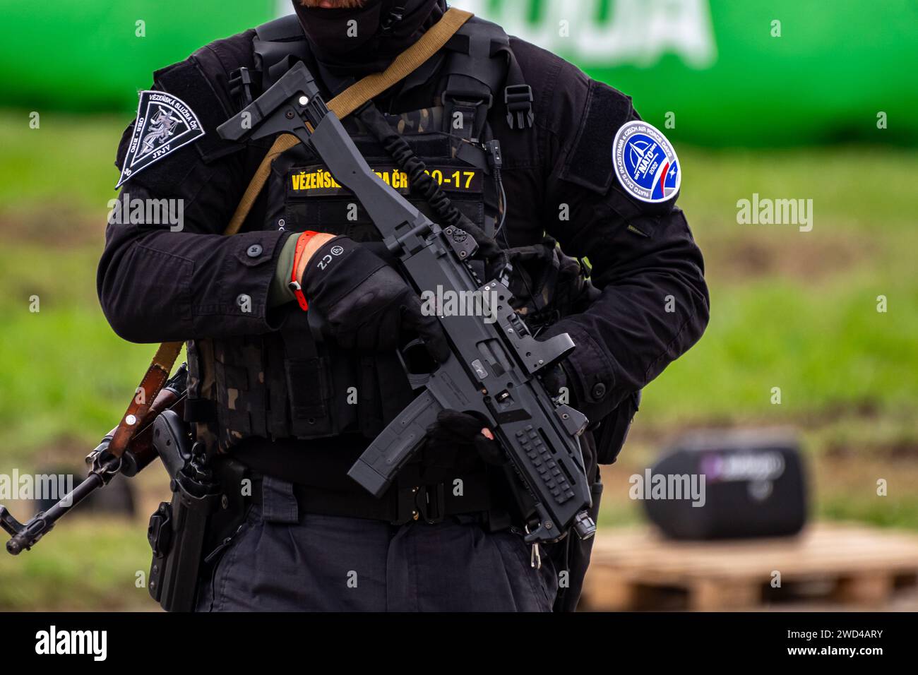 Special forces SWAT team shootout and arresting criminal terrorists ...