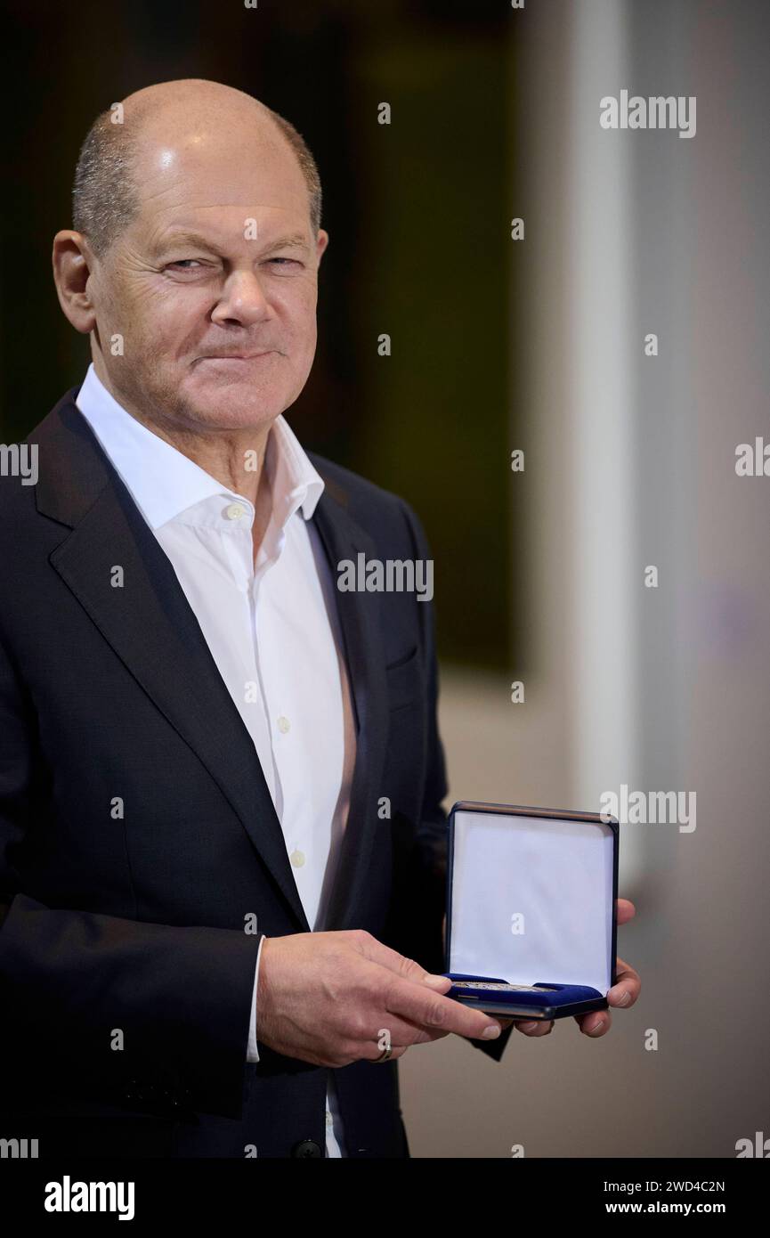 Berlin, Bundeskanzler Olaf Scholz empfängt Karnevalisten ...