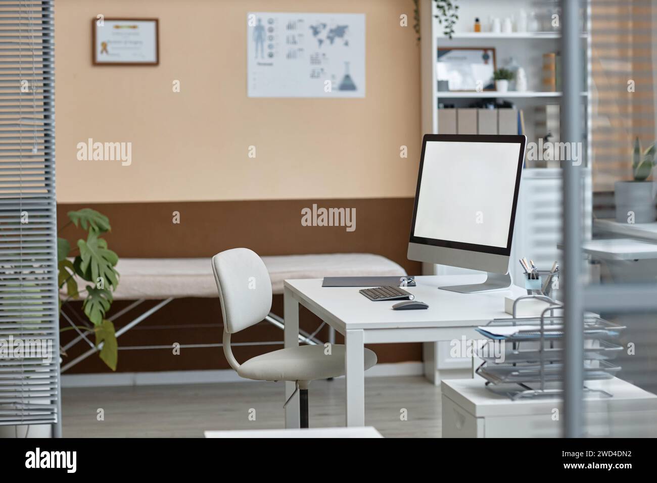 Medical Examination Room with Computer Stock Photo - Alamy