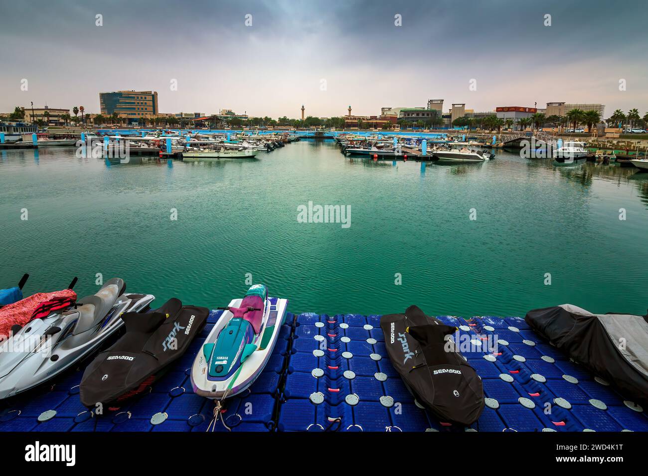 Golden Hour Harbor: Capturing the Tranquil Beauty of Sunrise in ...