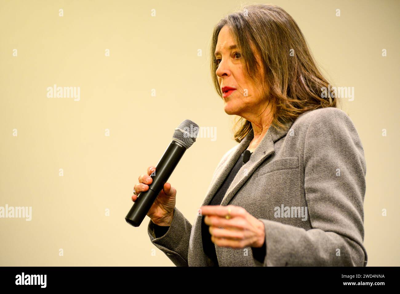Democratic presidential hopeful Marianne Williamson speaks a campaign ...