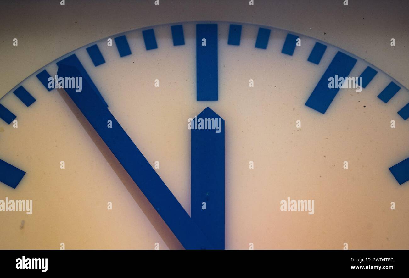 Dresden, Germany. 18th Jan, 2024. The clock at a Dresden Transport ...