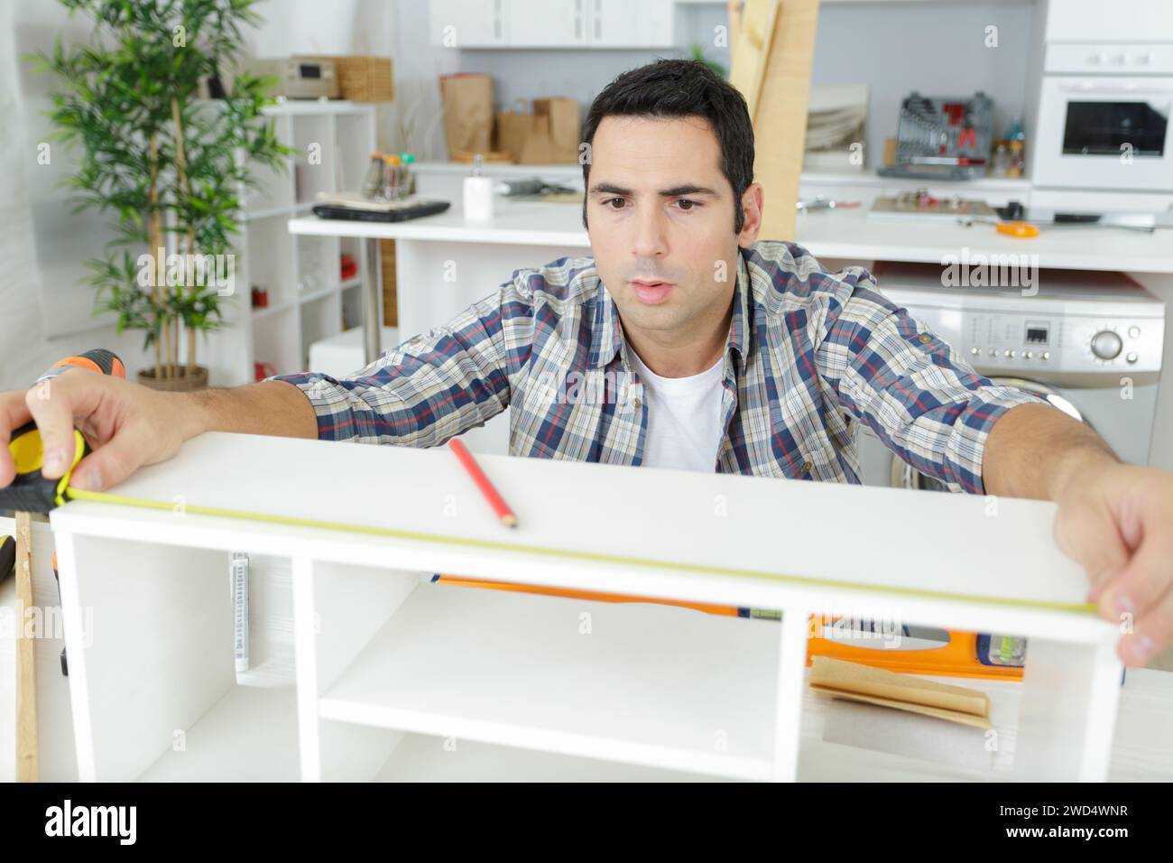 Carpenter complex hi-res stock photography and images - Alamy