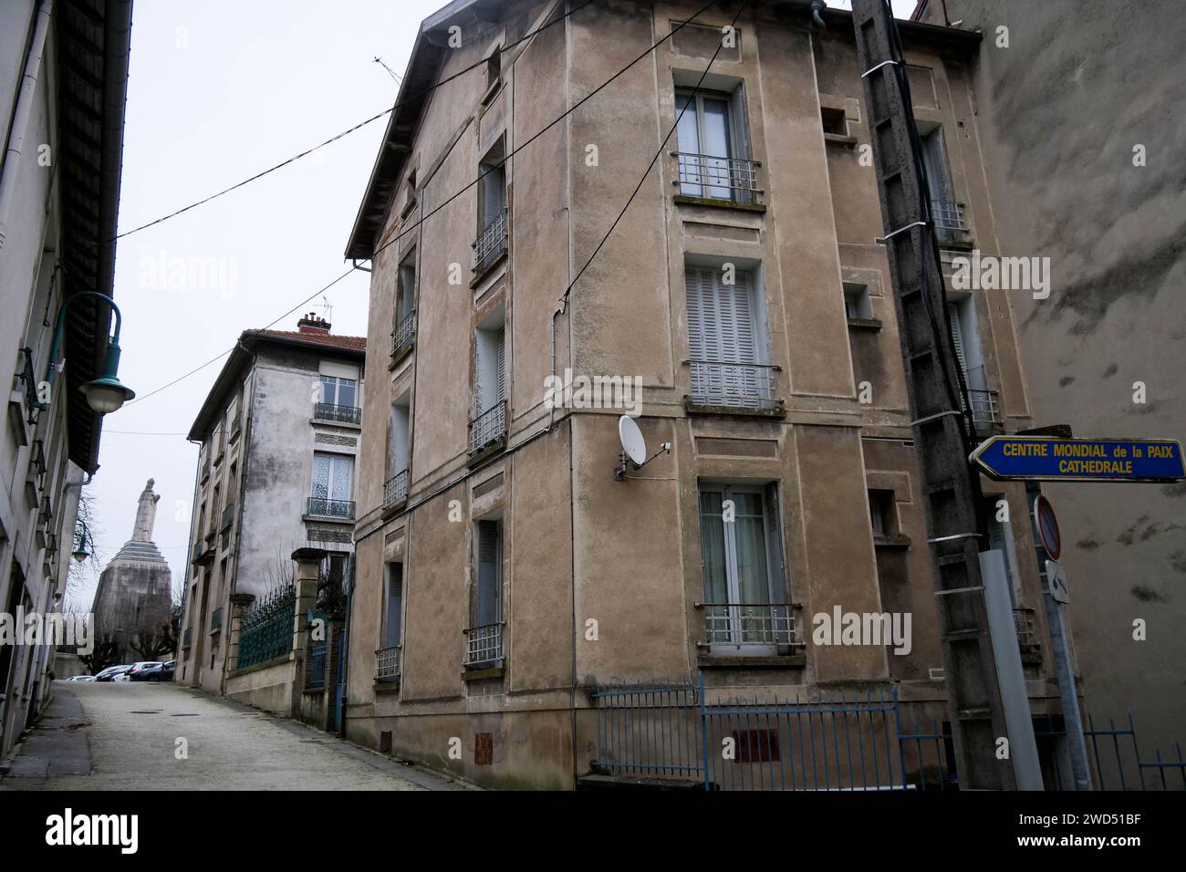 Street view, Verdun, Meuse, Grand-Est Region, France Stock Photo - Alamy