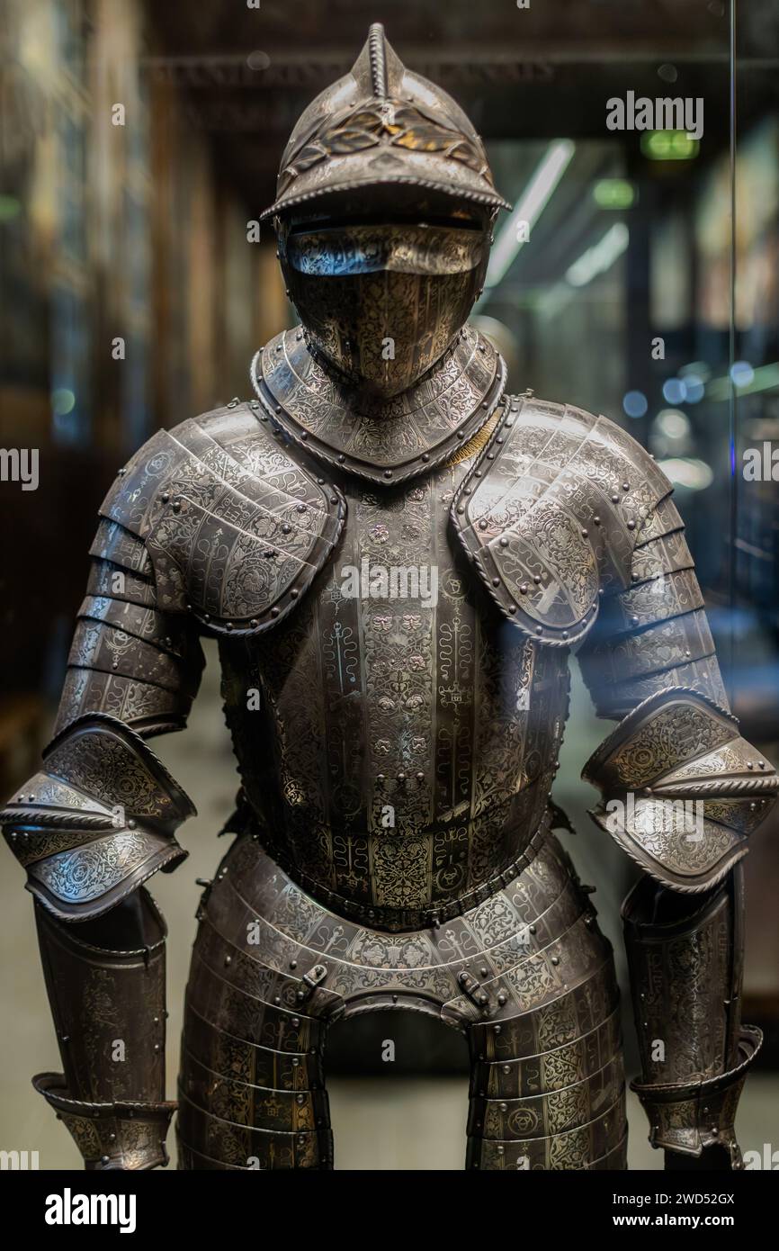 Armours and weapons in Army museum of Paris, national military museum ...