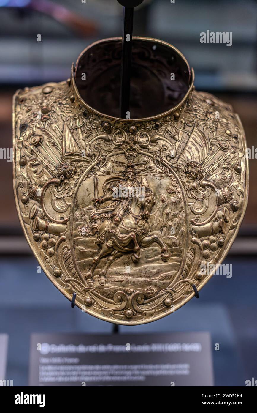 Armours and weapons in Army museum of Paris, national military museum ...
