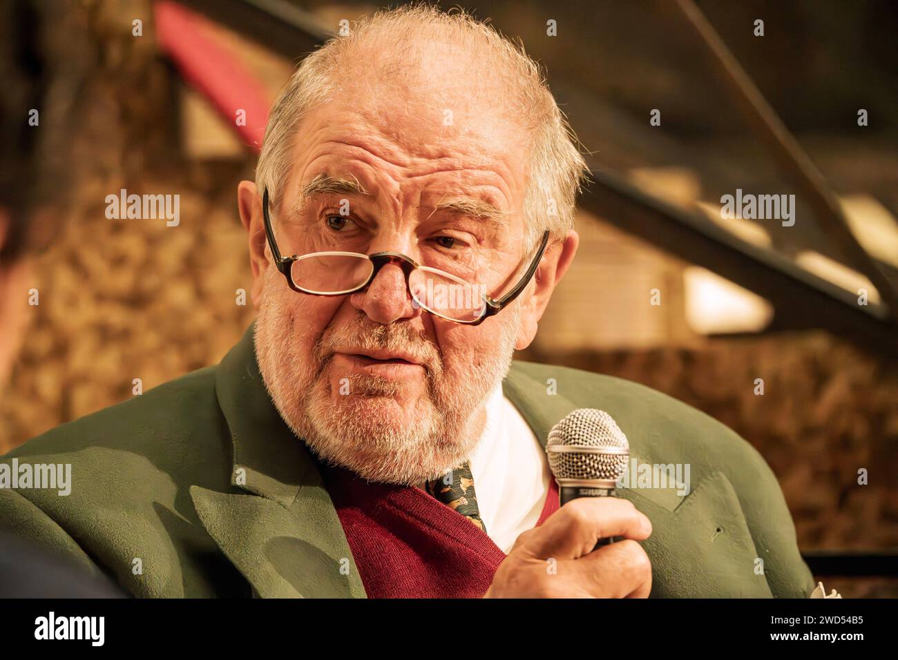 Podiumsgast hi-res stock photography and images - Alamy