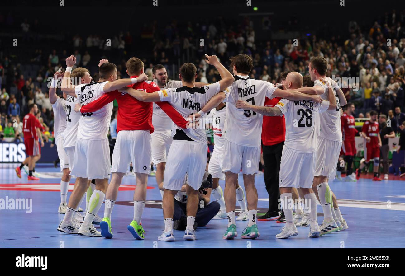 Team Austria jubelt nach dem Sieg Hungary vs Austria EHF Mens Handball ...