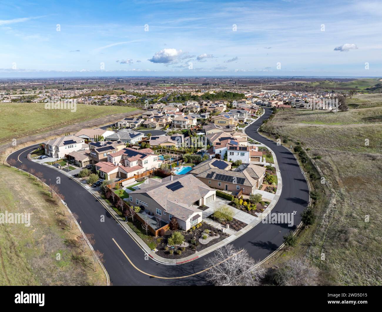 Aeril photos over a community of homes with solar panels in Northern California Stock Photo - Alamy