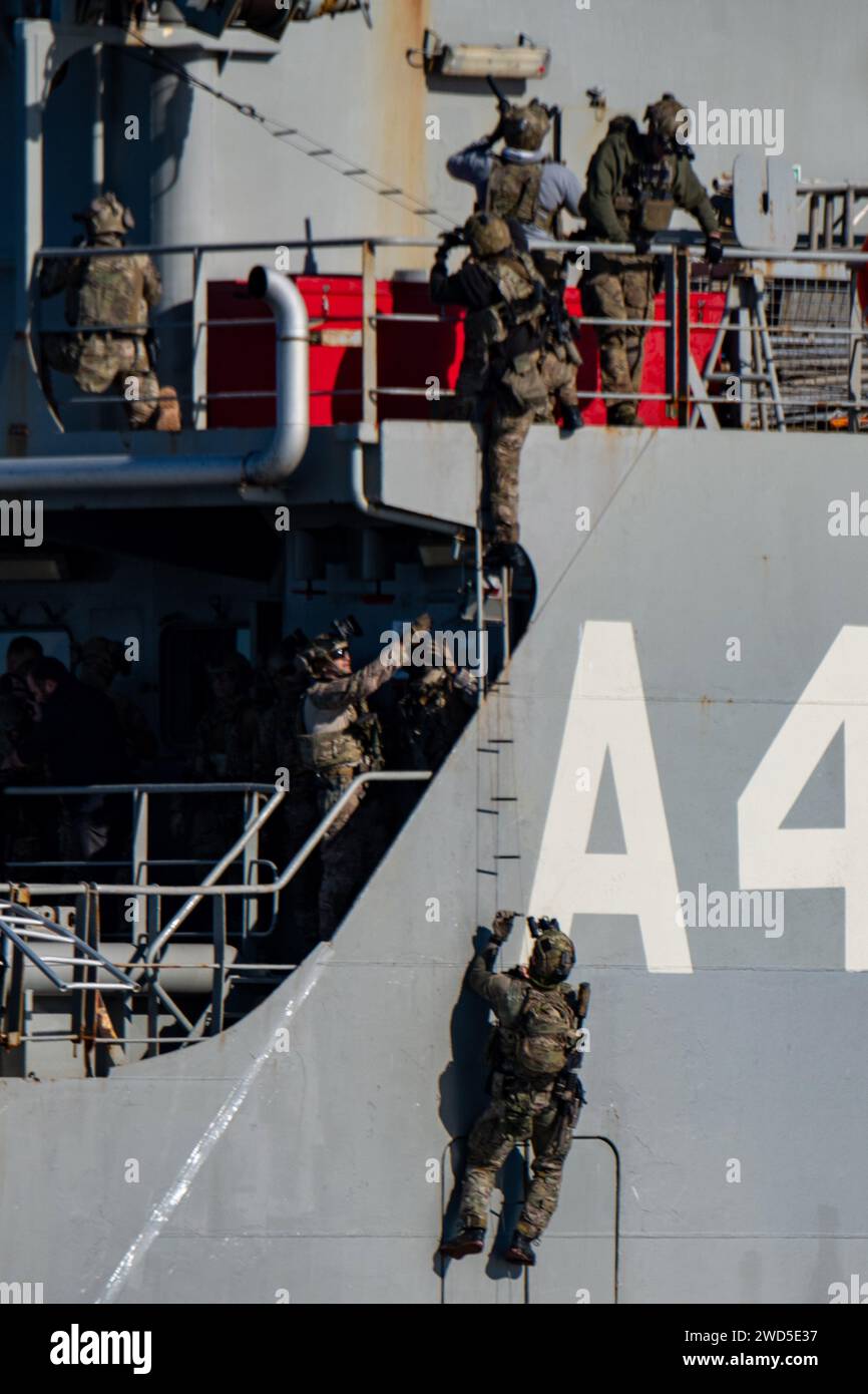 ATHENS, Greece (Dec. 8, 2023) East-coast based U.S. Naval Special ...