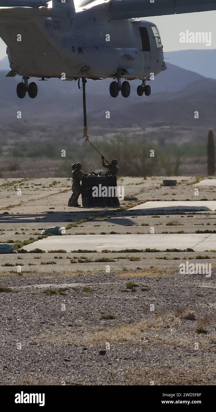 Army yuma proving ground hi-res stock photography and images - Alamy