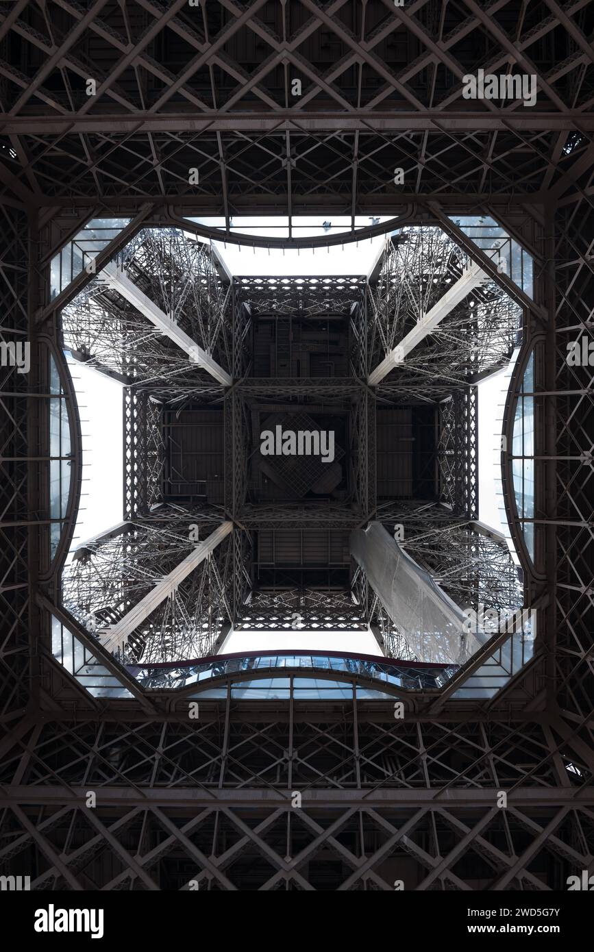 View from below of the impressive metal construction, Eiffel Tower ...