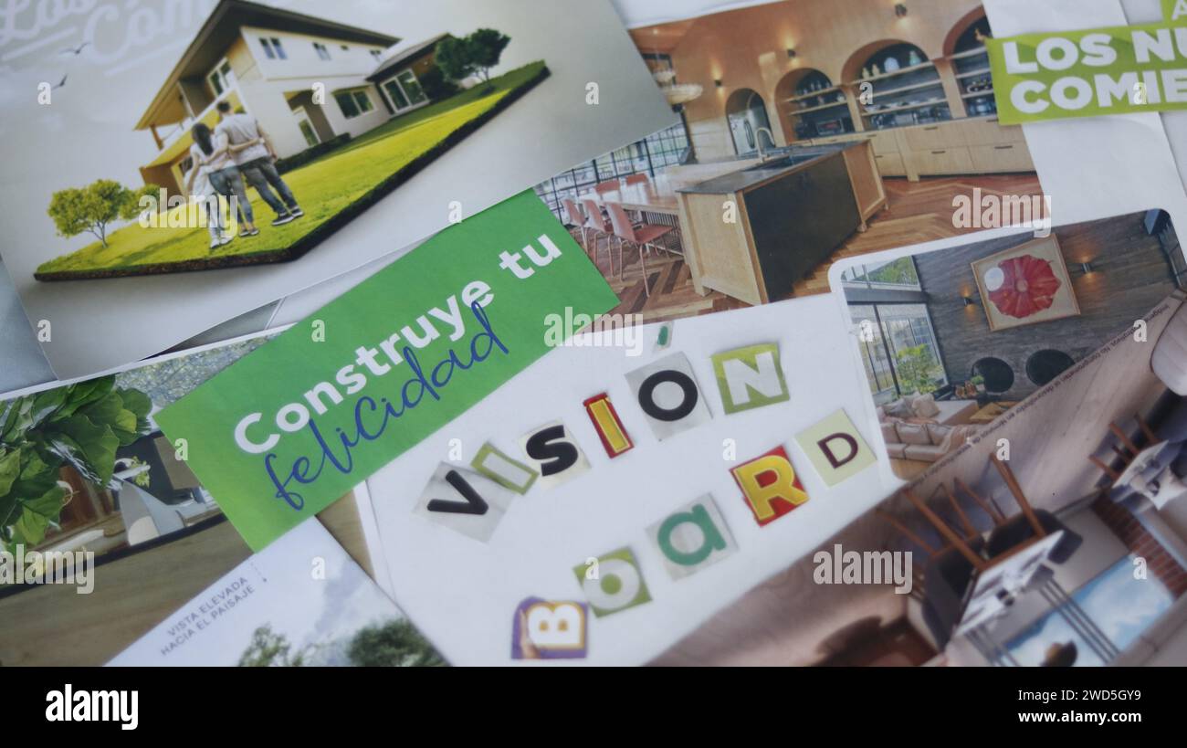 Magazine clippings hi-res stock photography and images - Alamy