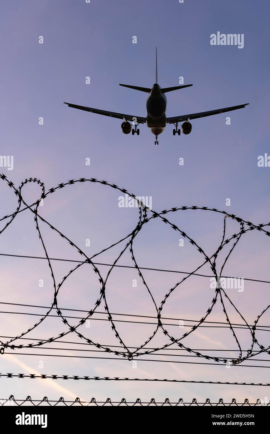 Aircraft after take-off, security fence, barrier fence, Stuttgart ...