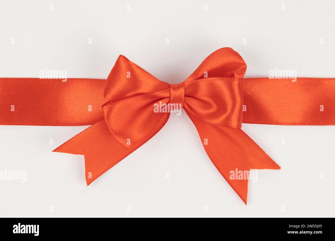 Tied tails hi-res stock photography and images - Alamy