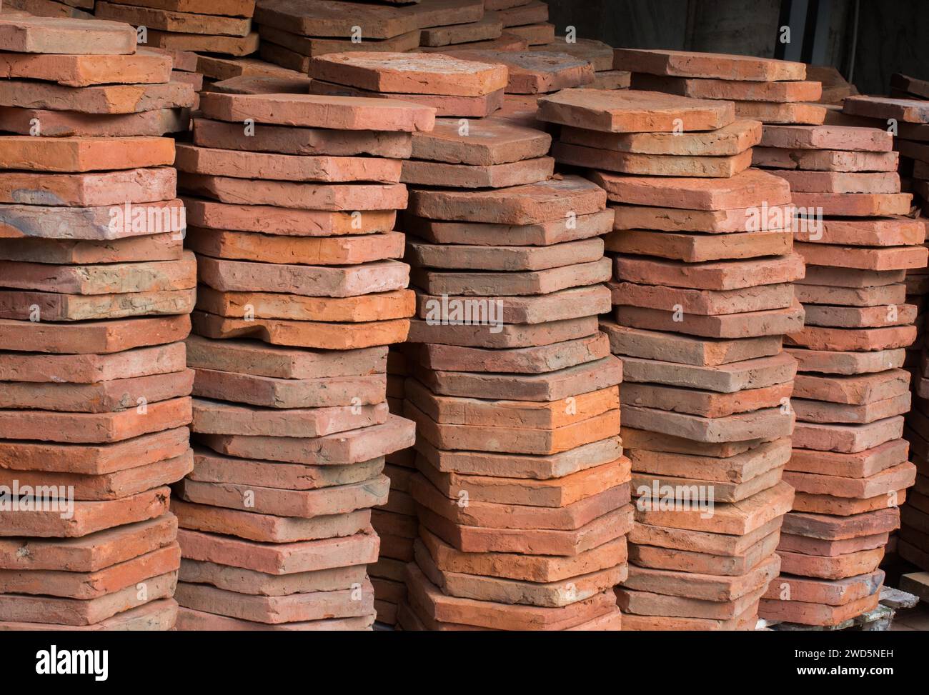 Load of bricks hi-res stock photography and images - Alamy