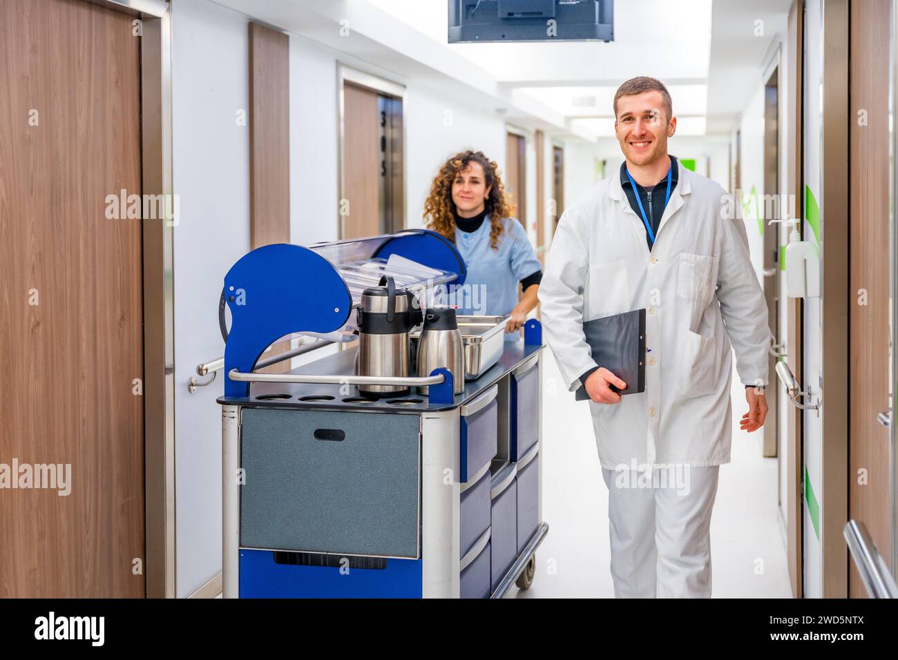 Hospital emergency trolley hi-res stock photography and images - Alamy