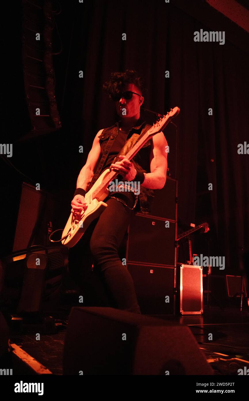 Sisters of mercy cantante hi-res stock photography and images - Alamy