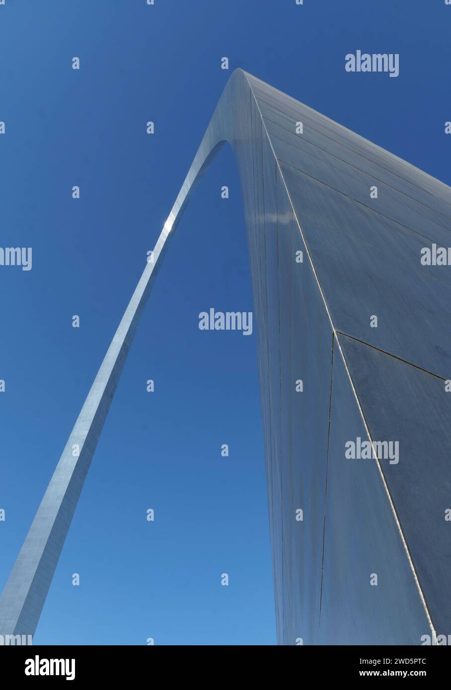 Gateway Arch in St. Louis Stock Photo - Alamy