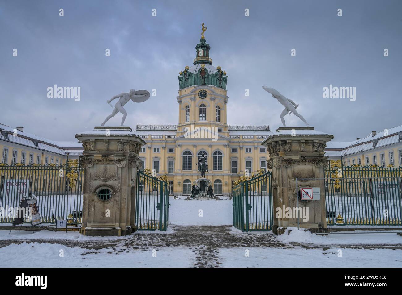 Figures, Fighter with shield, Charlottenburg Palace, Spandauer Damm ...
