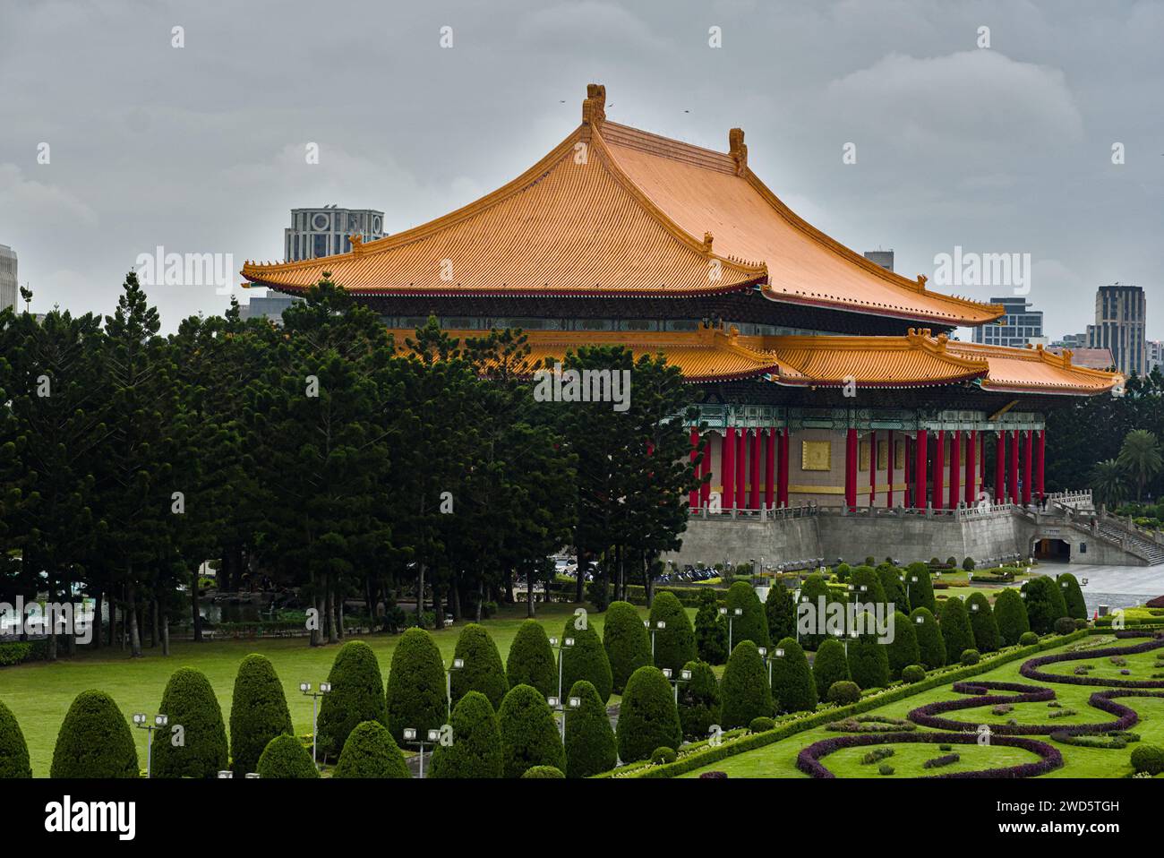 Freedom square liberty iconic hi-res stock photography and images - Alamy