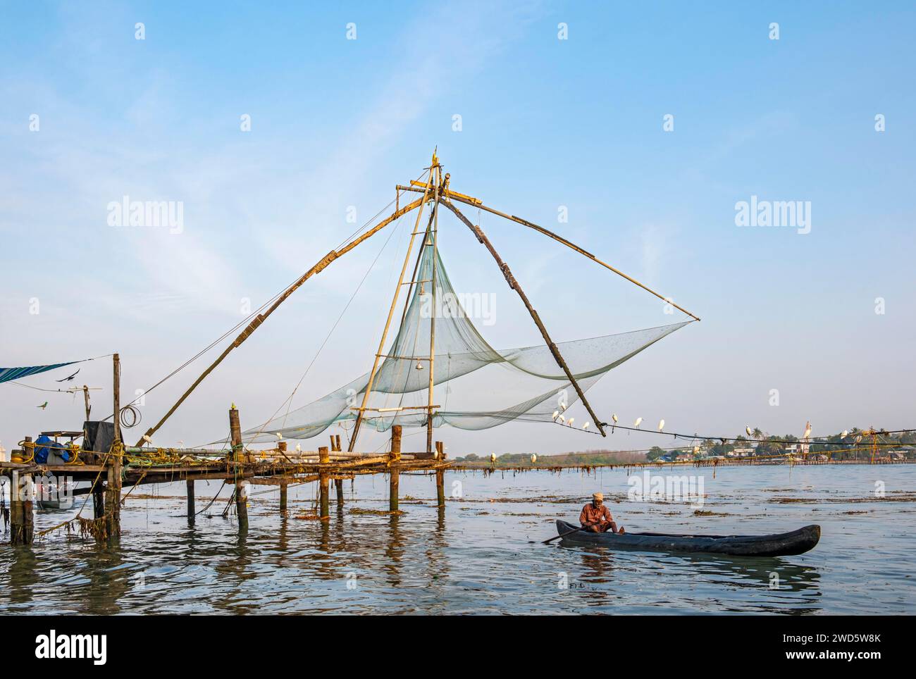 Chinese fishing nets, Fort Kochi, Cochin, Kerala, India Stock Photo - Alamy