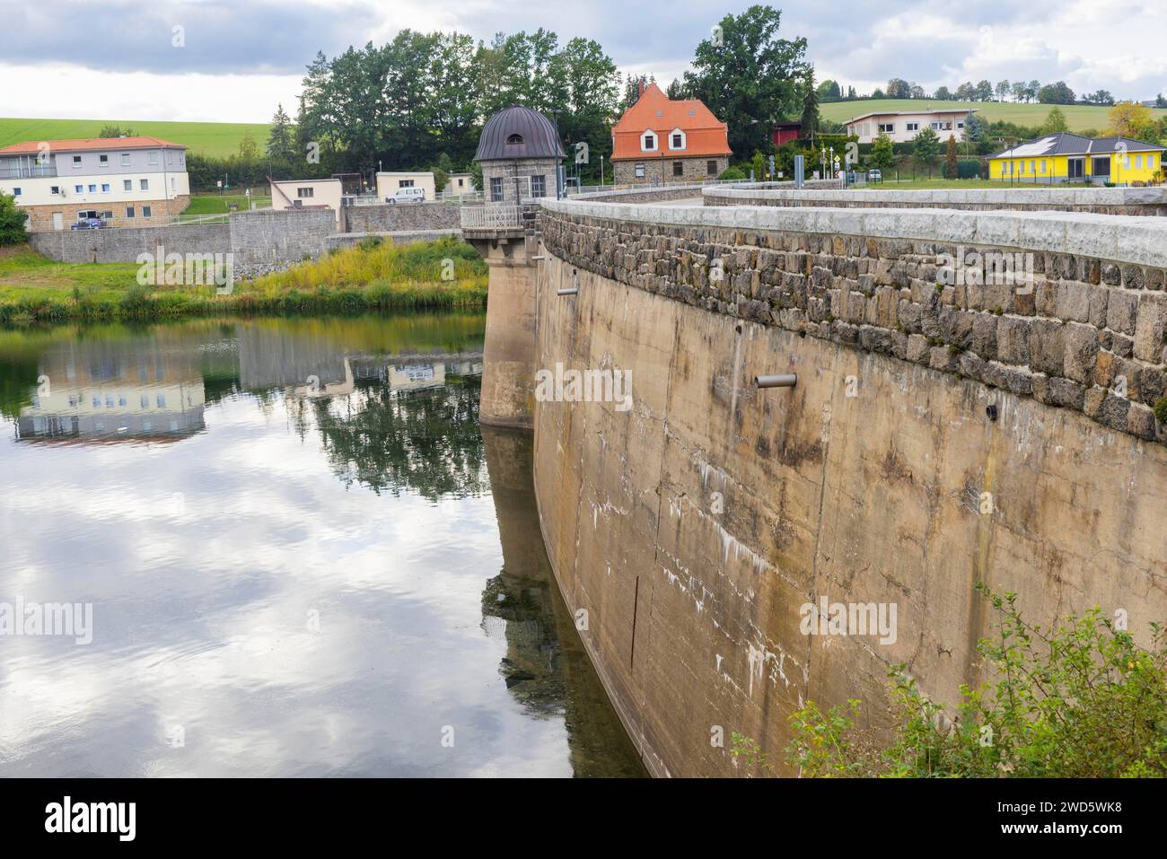 After the flood of 2002, the Malter dam was upgraded with a new ...