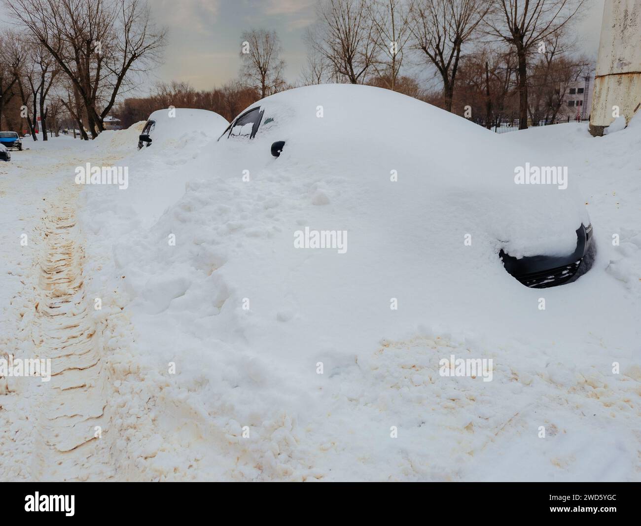 Morning after heavy snowstorm hi-res stock photography and images - Alamy